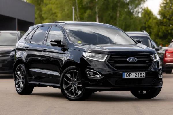 Black Ford Edge 2017 in Jelgava, with an engine capacity of 2.00 L and mileage of 225 thousand km for 15700 €, photo 2 on AUTOMOTO.COM.LV