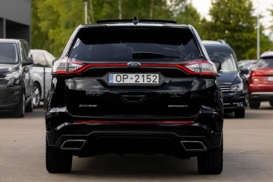 Melns Ford Edge 2017 Jelgava, ar dzinēja tilpumu 2.00 L un nobraukumu 225 tūkst. km par 15700 €, foto 5 vietnē AUTOMOTO.COM.LV