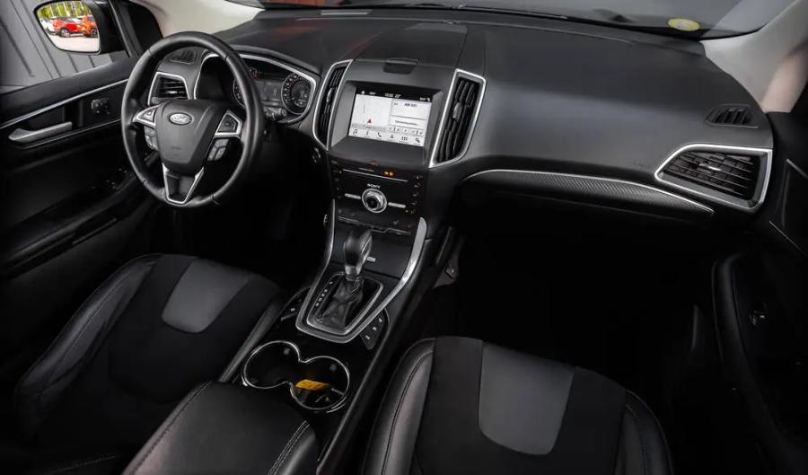 Melns Ford Edge 2017 Jelgava, ar dzinēja tilpumu 2.00 L un nobraukumu 225 tūkst. km par 15700 €, foto 12 vietnē AUTOMOTO.COM.LV