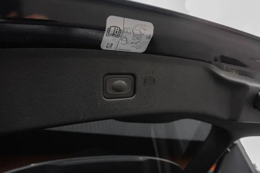 Melns Ford Edge 2017 Jelgava, ar dzinēja tilpumu 2.00 L un nobraukumu 225 tūkst. km par 15700 €, foto 16 vietnē AUTOMOTO.COM.LV