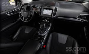 Melns Ford Edge 2017 Jelgava, ar dzinēja tilpumu 2.00 L un nobraukumu 0 tūkst. km par 15700 €, foto 12 vietnē AUTOMOTO.COM.LV