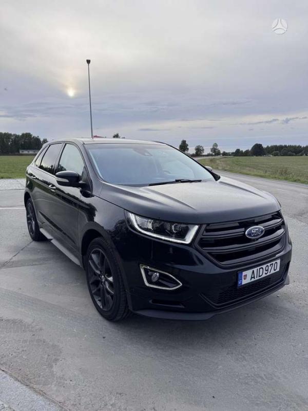 Black Ford Edge 2017 in Panevezys, with an engine capacity of 2.00 L and mileage of 212 thousand km for 14500 €, photo 1 on AUTOMOTO.COM.LV