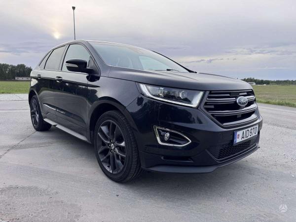 Black Ford Edge 2017 in Panevezys, with an engine capacity of 2.00 L and mileage of 212 thousand km for 14500 €, photo 3 on AUTOMOTO.COM.LV