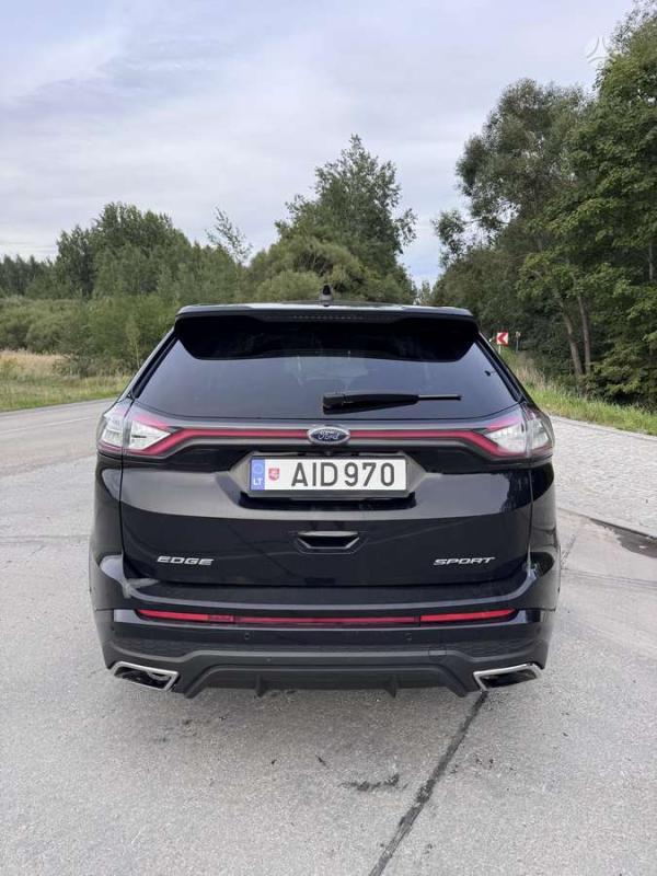 Black Ford Edge 2017 in Panevezys, with an engine capacity of 2.00 L and mileage of 212 thousand km for 14500 €, photo 9 on AUTOMOTO.COM.LV