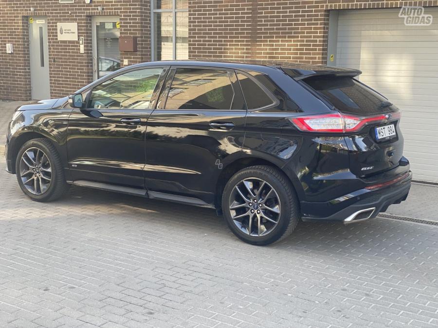 Black Ford Edge 2018 in Vilnius, with an engine capacity of 2.00 L and mileage of 175 thousand km for 18600 €, photo 5 on AUTOMOTO.COM.LV