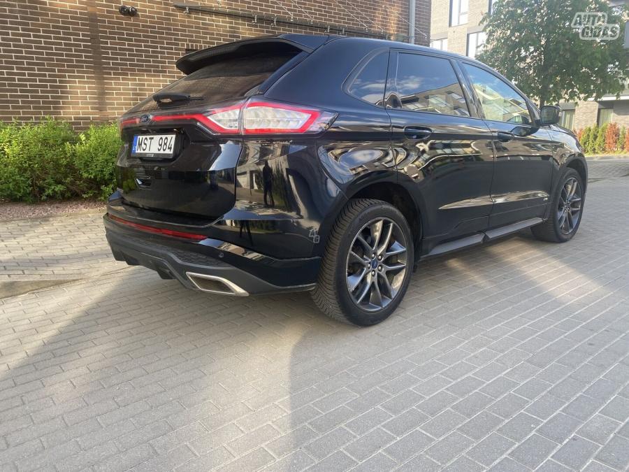 Black Ford Edge 2018 in Vilnius, with an engine capacity of 2.00 L and mileage of 175 thousand km for 18600 €, photo 7 on AUTOMOTO.COM.LV