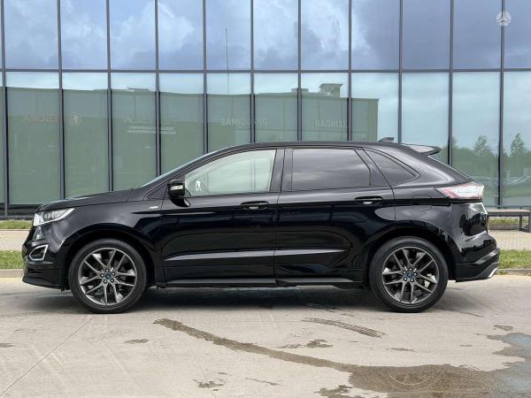 Black Ford Edge 2018 in Siauliai, with an engine capacity of 2.00 L and mileage of 238 thousand km for 16190 €, photo 8 on AUTOMOTO.COM.LV