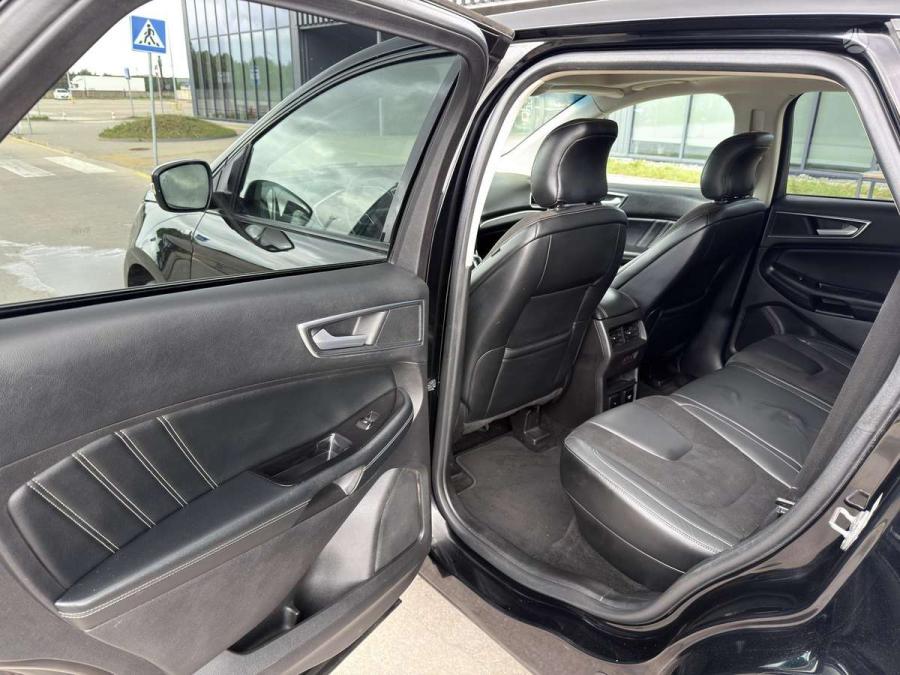 Melns Ford Edge 2018 Šauļi, ar dzinēja tilpumu 2.00 L un nobraukumu 238 tūkst. km par 16190 €, foto 17 vietnē AUTOMOTO.COM.LV