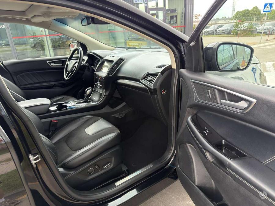 Melns Ford Edge 2018 Šauļi, ar dzinēja tilpumu 2.00 L un nobraukumu 238 tūkst. km par 16190 €, foto 22 vietnē AUTOMOTO.COM.LV