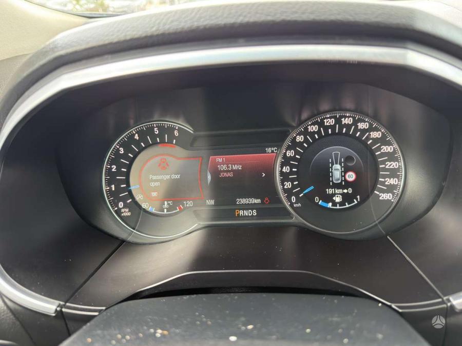 Melns Ford Edge 2018 Šauļi, ar dzinēja tilpumu 2.00 L un nobraukumu 238 tūkst. km par 16190 €, foto 27 vietnē AUTOMOTO.COM.LV
