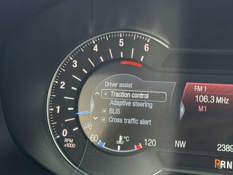 Melns Ford Edge 2018 Šauļi, ar dzinēja tilpumu 2.00 L un nobraukumu 238 tūkst. km par 16190 €, foto 37 vietnē AUTOMOTO.COM.LV