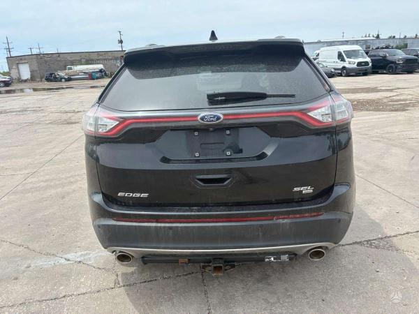 Black Ford Edge 2018 in Kretinga, with an engine capacity of 3.50 L and mileage of 131 thousand km for 10000 €, photo 4 on AUTOMOTO.COM.LV