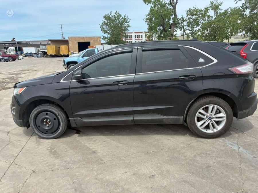 Black Ford Edge 2018 in Kretinga, with an engine capacity of 3.50 L and mileage of 131 thousand km for 10000 €, photo 7 on AUTOMOTO.COM.LV