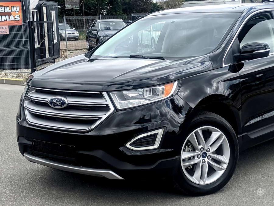 Black Ford Edge 2018 in Kretinga, with an engine capacity of 3.50 L and mileage of 153 thousand km for 15500 €, photo 4 on AUTOMOTO.COM.LV