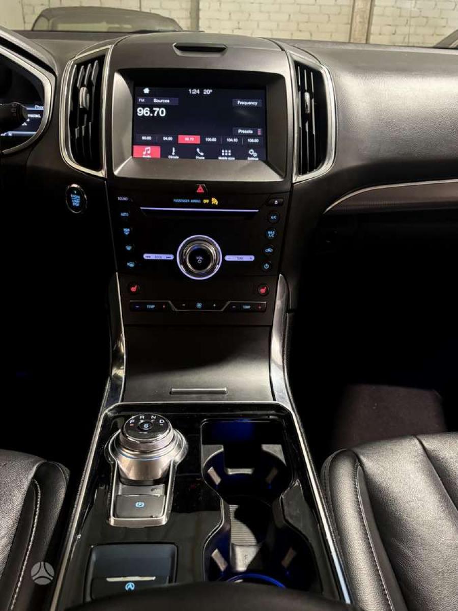 Melns Ford Edge 2019 Klaipėda, ar dzinēja tilpumu 2.00 L un nobraukumu 97 tūkst. km par 18500 €, foto 24 vietnē AUTOMOTO.COM.LV
