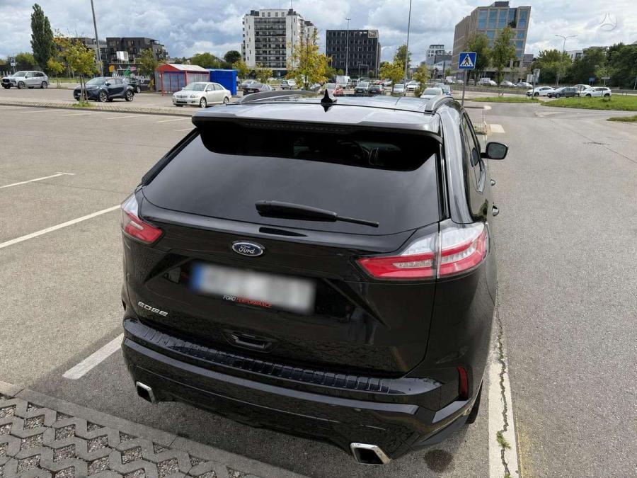 Melns Ford Edge 2019 Viļņa, ar dzinēja tilpumu 2.00 L un nobraukumu 96 tūkst. km par 24990 €, foto 5 vietnē AUTOMOTO.COM.LV