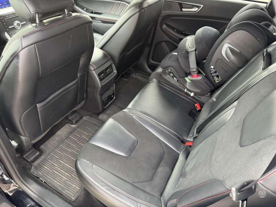 Melns Ford Edge 2019 Viļņa, ar dzinēja tilpumu 2.00 L un nobraukumu 96 tūkst. km par 24990 €, foto 14 vietnē AUTOMOTO.COM.LV