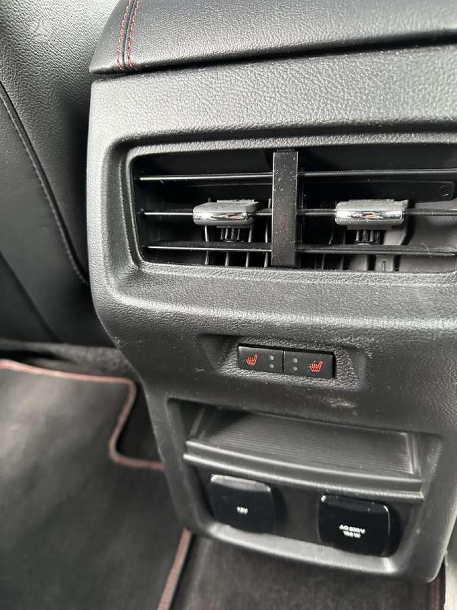 Melns Ford Edge 2019 Viļņa, ar dzinēja tilpumu 2.00 L un nobraukumu 96 tūkst. km par 24990 €, foto 15 vietnē AUTOMOTO.COM.LV