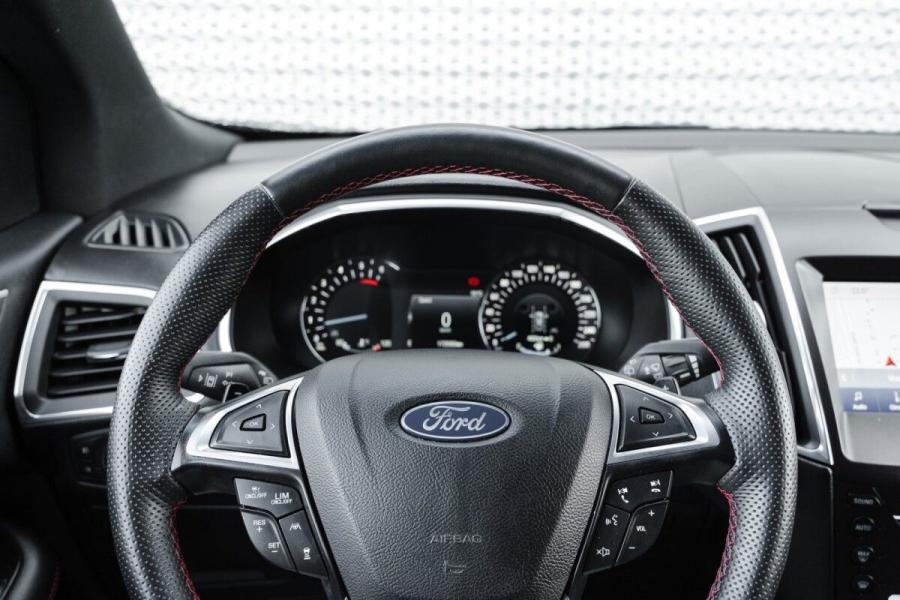 Black Ford Edge 2020 in Marupe, with an engine capacity of 2.00 L and mileage of 172 thousand km for 18750 €, photo 16 on AUTOMOTO.COM.LV