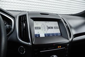 Black Ford Edge 2020 in Marupe, with an engine capacity of 2.00 L and mileage of 172 thousand km for 18750 €, photo 19 on AUTOMOTO.COM.LV