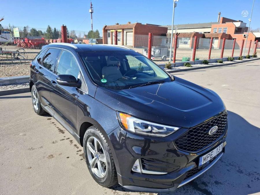 Melns Ford Edge 2020 Radviliškis, ar dzinēja tilpumu 2.00 L un nobraukumu 90 tūkst. km par 17500 €, foto 3 vietnē AUTOMOTO.COM.LV