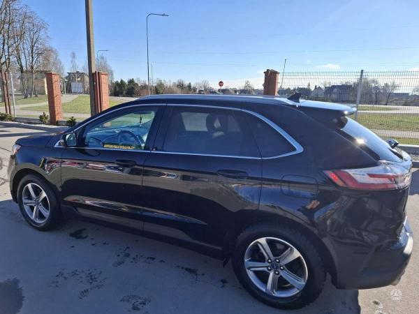 Melns Ford Edge 2020 Radviliškis, ar dzinēja tilpumu 2.00 L un nobraukumu 90 tūkst. km par 17500 €, foto 5 vietnē AUTOMOTO.COM.LV