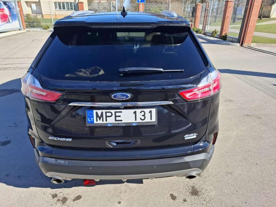 Melns Ford Edge 2020 Radviliškis, ar dzinēja tilpumu 2.00 L un nobraukumu 90 tūkst. km par 17500 €, foto 7 vietnē AUTOMOTO.COM.LV