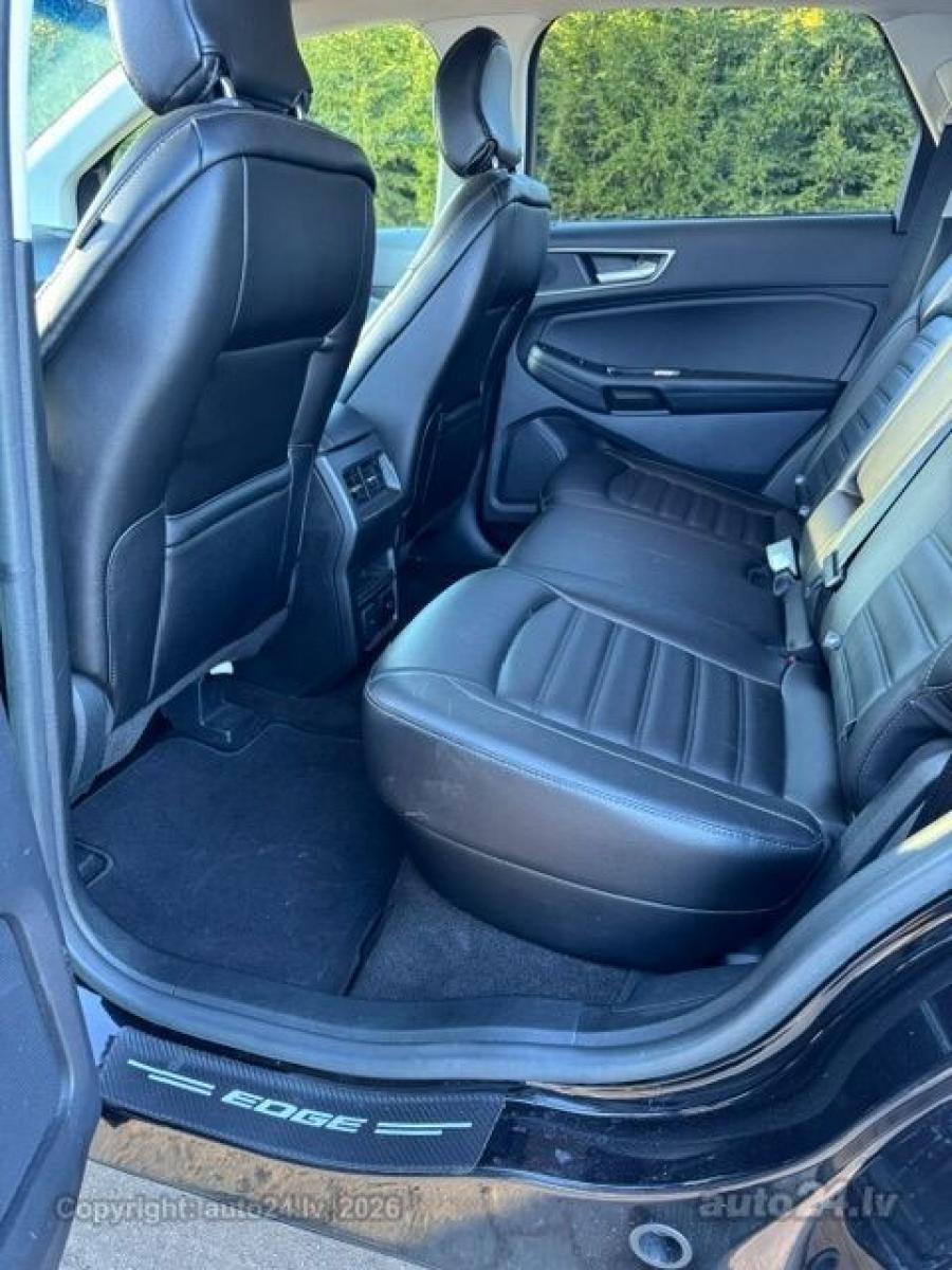 Melns Ford Edge 2019 Viljandi, ar dzinēja tilpumu 2.00 L un nobraukumu 43 tūkst. km par 21600 €, foto 10 vietnē AUTOMOTO.COM.LV