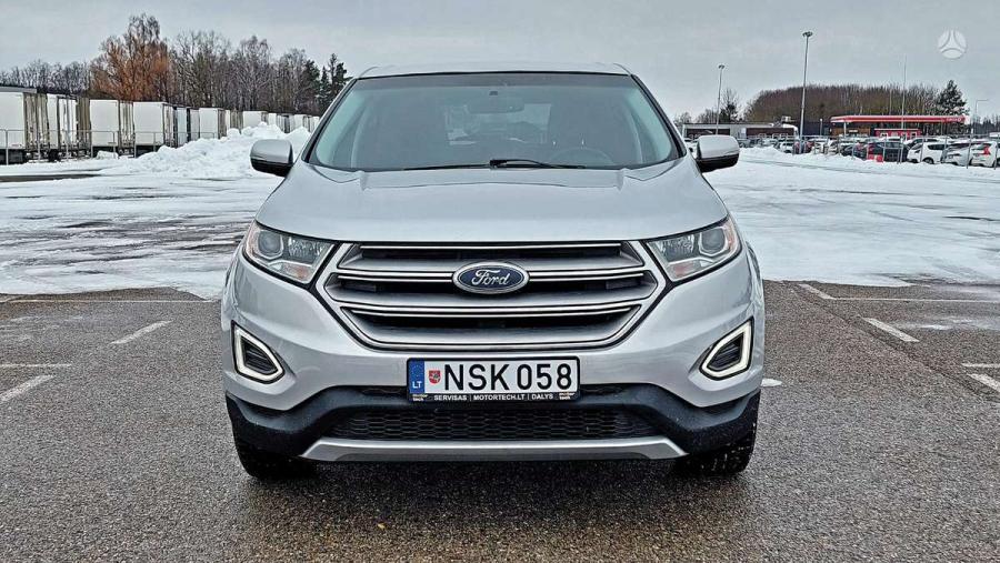 Grey Ford Edge 2016 in Vilnius, with an engine capacity of 2.00 L and mileage of 141 thousand km for 13300 €, photo 5 on AUTOMOTO.COM.LV