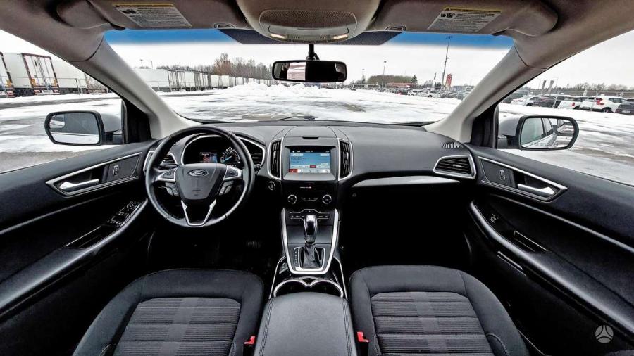 Grey Ford Edge 2016 in Vilnius, with an engine capacity of 2.00 L and mileage of 141 thousand km for 13300 €, photo 17 on AUTOMOTO.COM.LV