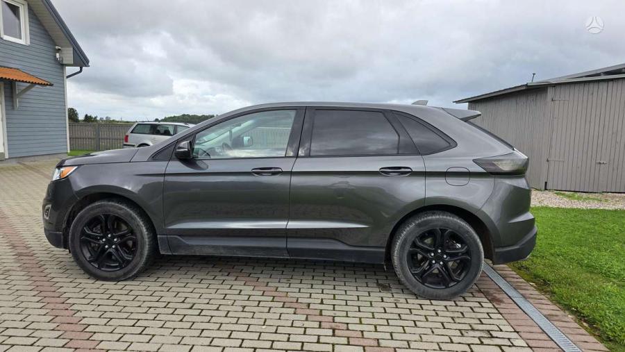 Pelēks Ford Edge 2016 Kretinga, ar dzinēja tilpumu 3.50 L un nobraukumu 220 tūkst. km par 12800 €, foto 9 vietnē AUTOMOTO.COM.LV