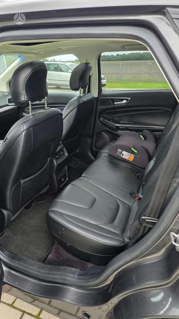 Ford Edge 2016 in Kretinga on AUTOMOTO.COM.LV Grey Ford Edge 2016 in Kretinga, with an engine capacity of 3.50 L and mileage of 220 thousand km for 12800 €, photo 11 on AUTOMOTO.COM.LV