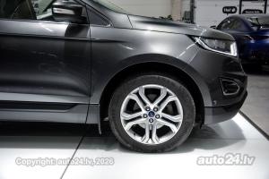 Grey Ford Edge 2017 in Tallinn, with an engine capacity of 2.00 L and mileage of 188 thousand km for 15800 €, photo 5 on AUTOMOTO.COM.LV