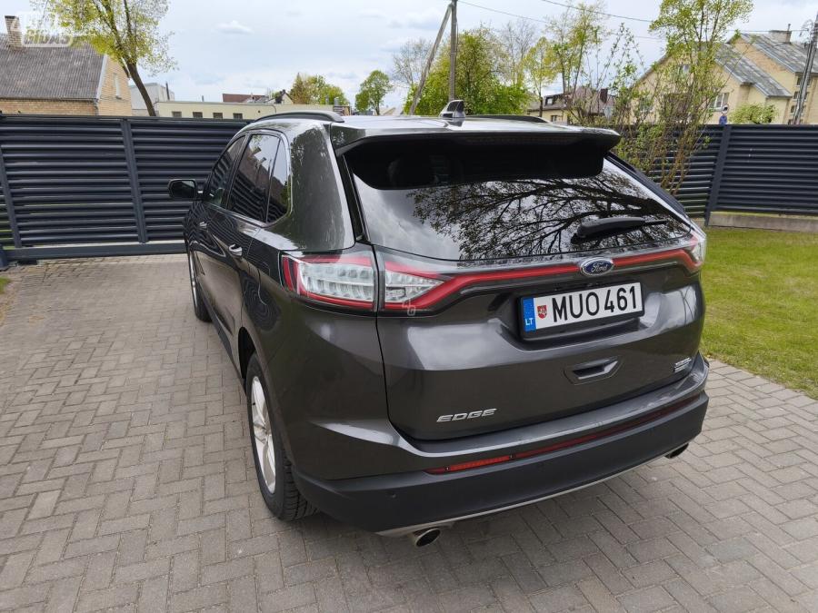 Grey Ford Edge 2017 in Siauliai, with an engine capacity of 2.00 L and mileage of 200 thousand km for 13000 €, photo 10 on AUTOMOTO.COM.LV