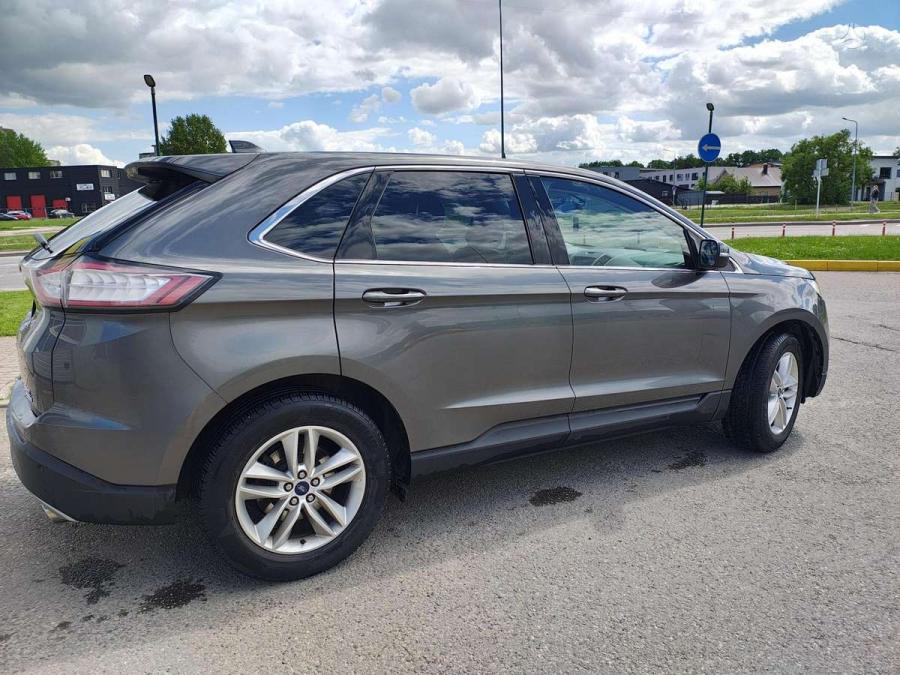 Pelēks Ford Edge 2017 Kauņa, ar dzinēja tilpumu 2.00 L un nobraukumu 128 tūkst. km par 14200 €, foto 1 vietnē AUTOMOTO.COM.LV
