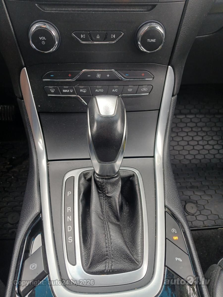 Pelēks Ford Edge 2017 Tallina, ar dzinēja tilpumu 2.00 L un nobraukumu 241 tūkst. km par 11999 €, foto 22 vietnē AUTOMOTO.COM.LV