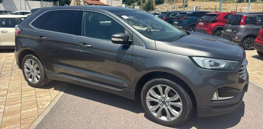 Grey Ford Edge 2019 in Siauliai, with an engine capacity of 2.00 L and mileage of 187 thousand km for 13700 €, photo 5 on AUTOMOTO.COM.LV