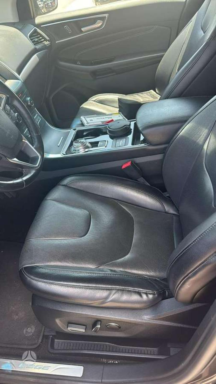Grey Ford Edge 2019 in Siauliai, with an engine capacity of 2.00 L and mileage of 187 thousand km for 13700 €, photo 13 on AUTOMOTO.COM.LV