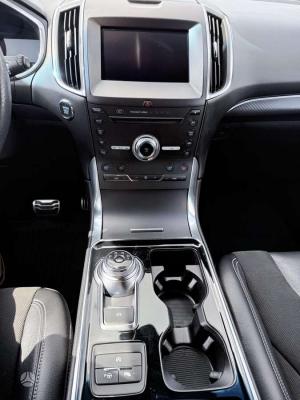 Grey Ford Edge 2019 in Siauliai, with an engine capacity of 2.69 L and mileage of 90 thousand km for 20000 €, photo 9 on AUTOMOTO.COM.LV
