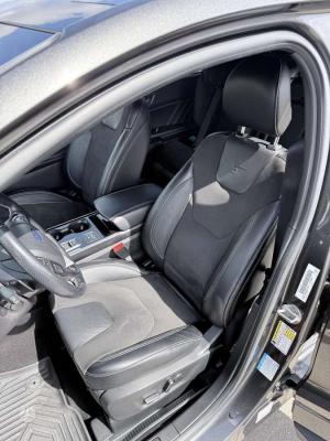 Grey Ford Edge 2019 in Siauliai, with an engine capacity of 2.69 L and mileage of 90 thousand km for 20000 €, photo 10 on AUTOMOTO.COM.LV