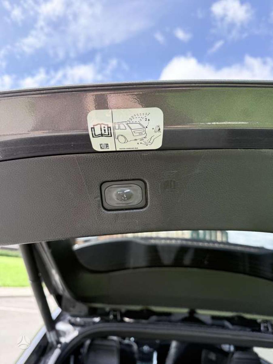 Grey Ford Edge 2019 in Siauliai, with an engine capacity of 2.69 L and mileage of 90 thousand km for 20000 €, photo 17 on AUTOMOTO.COM.LV