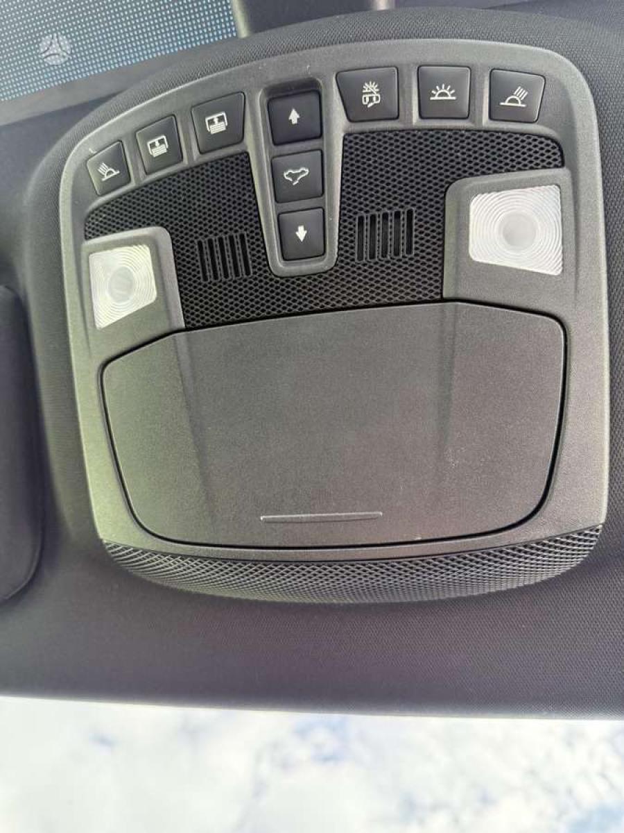 Grey Ford Edge 2019 in Siauliai, with an engine capacity of 2.69 L and mileage of 90 thousand km for 20000 €, photo 20 on AUTOMOTO.COM.LV