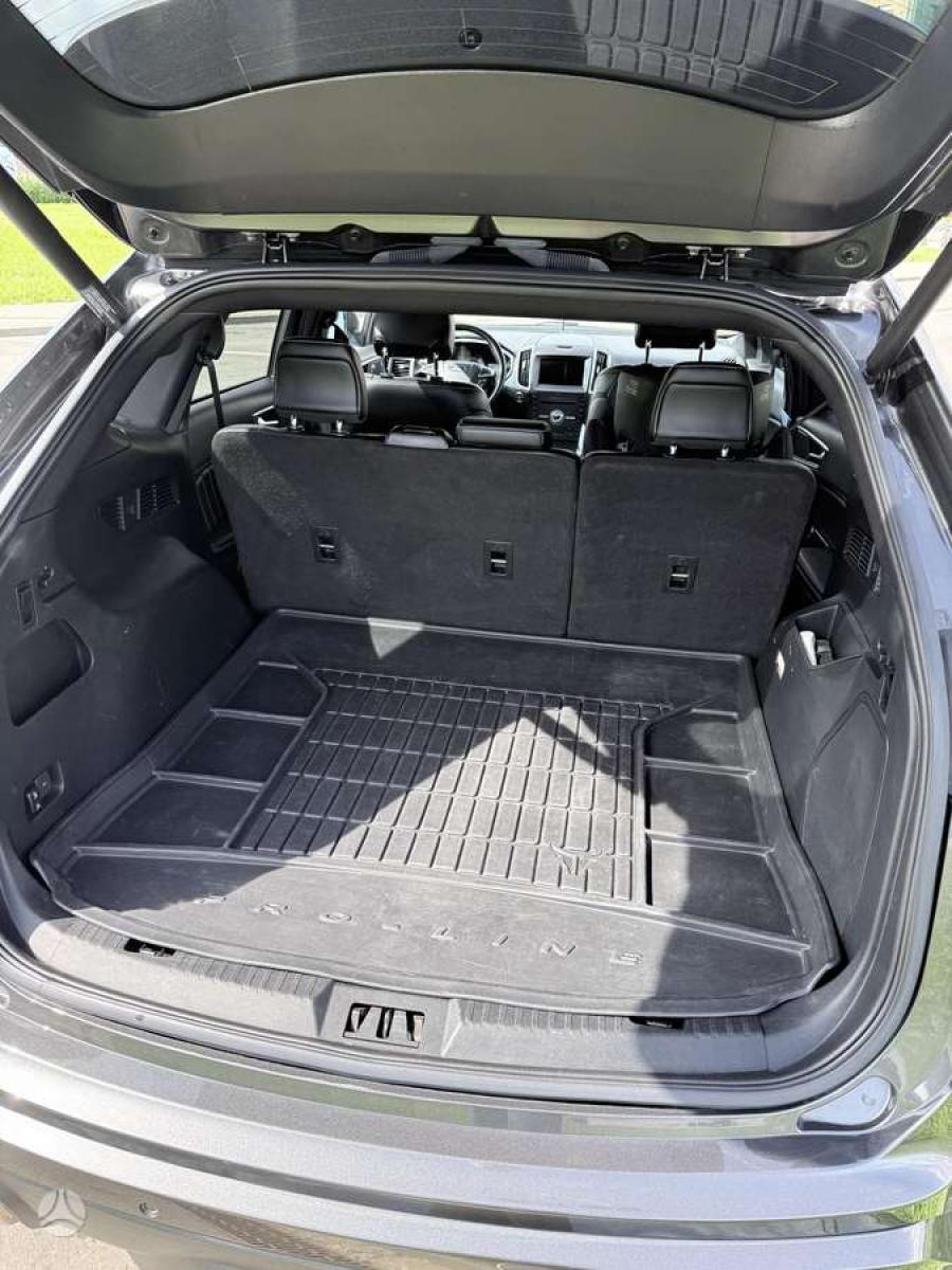 Grey Ford Edge 2019 in Siauliai, with an engine capacity of 2.69 L and mileage of 90 thousand km for 20000 €, photo 22 on AUTOMOTO.COM.LV
