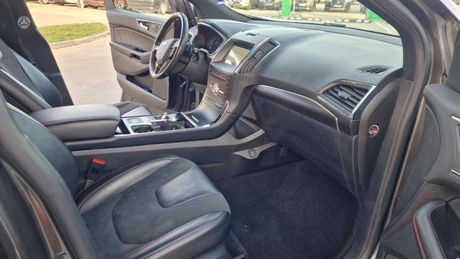 Pelēks Ford Edge 2019 Šauļi, ar dzinēja tilpumu 2.00 L un nobraukumu 260 tūkst. km par 14300 €, foto 17 vietnē AUTOMOTO.COM.LV