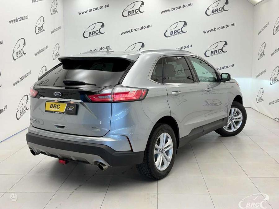 Grey Ford Edge 2020 in Vilnius, with an engine capacity of 2.00 L and mileage of 56 thousand km for 11600 €, photo 4 on AUTOMOTO.COM.LV