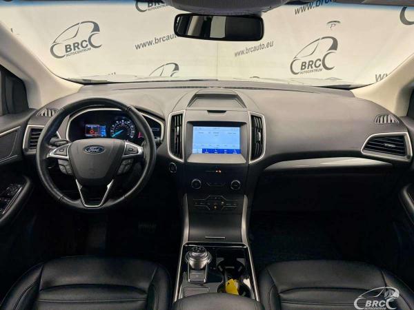 Grey Ford Edge 2020 in Vilnius, with an engine capacity of 2.00 L and mileage of 56 thousand km for 11600 €, photo 4 on AUTOMOTO.COM.LV