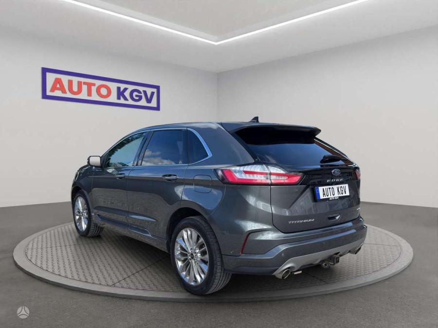 Grey Ford Edge 2021 in Klaipeda, with an engine capacity of 2.00 L and mileage of 102 thousand km for 16999 €, photo 4 on AUTOMOTO.COM.LV