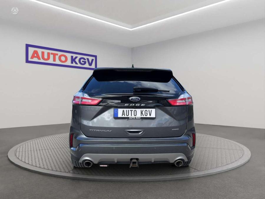 Grey Ford Edge 2021 in Klaipeda, with an engine capacity of 2.00 L and mileage of 102 thousand km for 16999 €, photo 5 on AUTOMOTO.COM.LV