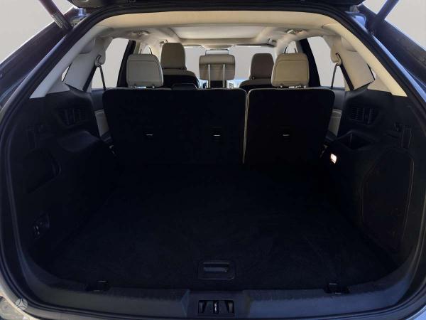 Grey Ford Edge 2021 in Klaipeda, with an engine capacity of 2.00 L and mileage of 102 thousand km for 16999 €, photo 11 on AUTOMOTO.COM.LV