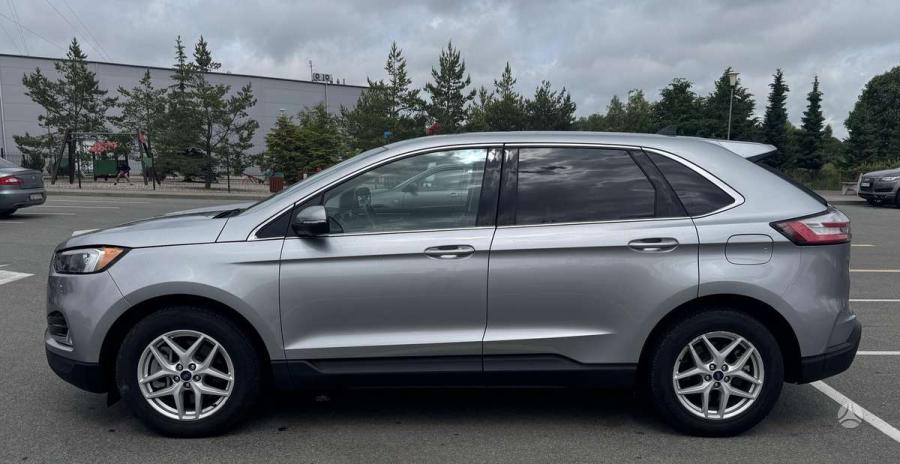 Grey Ford Edge 2022 in Klaipeda, with an engine capacity of 2.00 L and mileage of 87 thousand km for 20990 €, photo 5 on AUTOMOTO.COM.LV